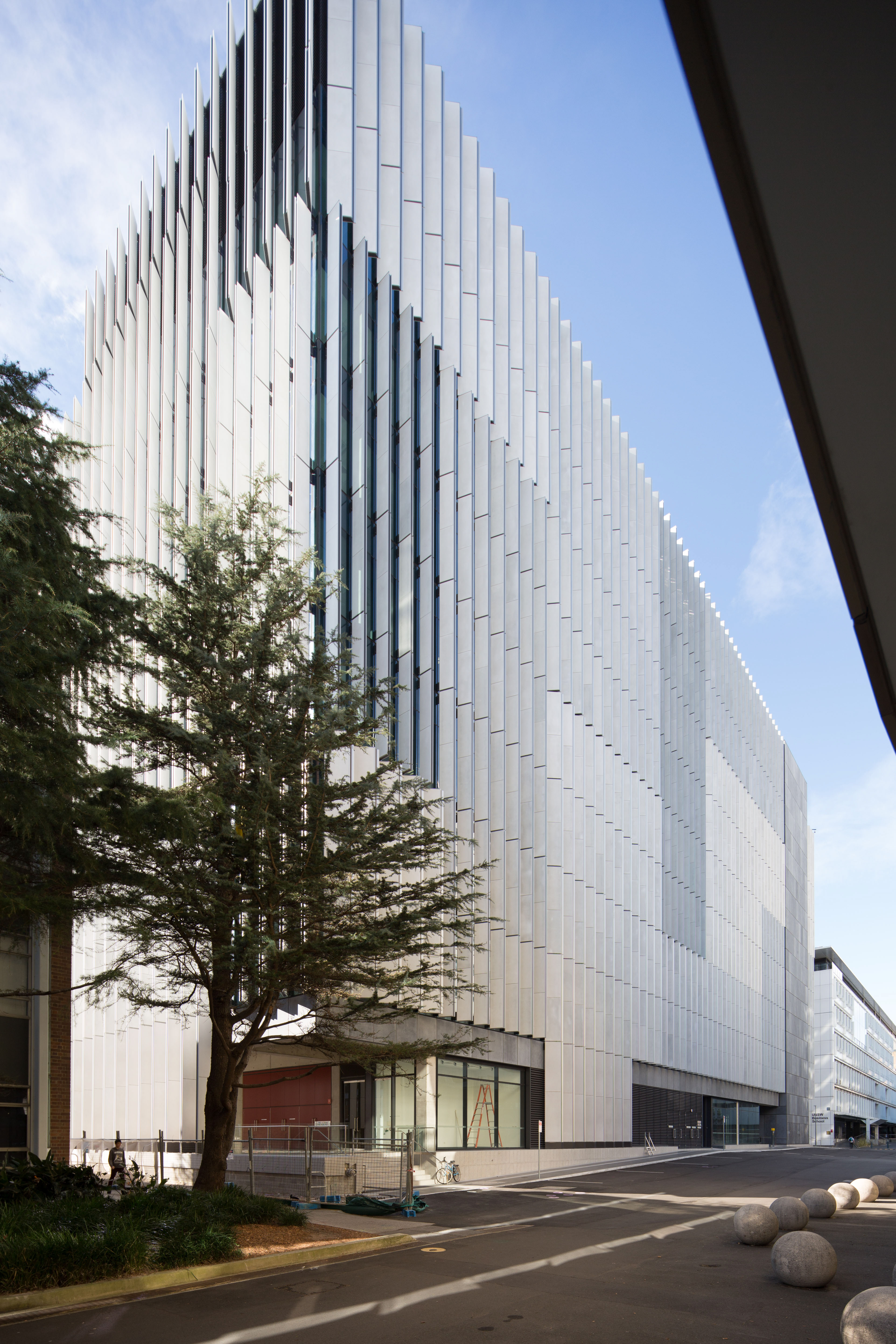 Cameron Longshaw - UNSW Materials Science and Engineering Building