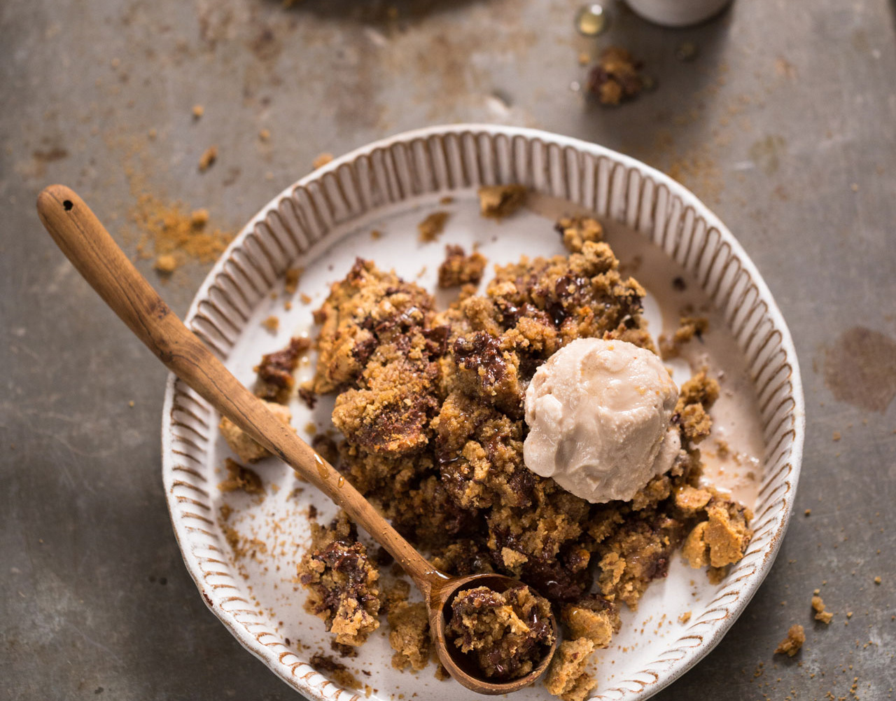 Lenaliciously - Chocolate Chip Brownie Crumble