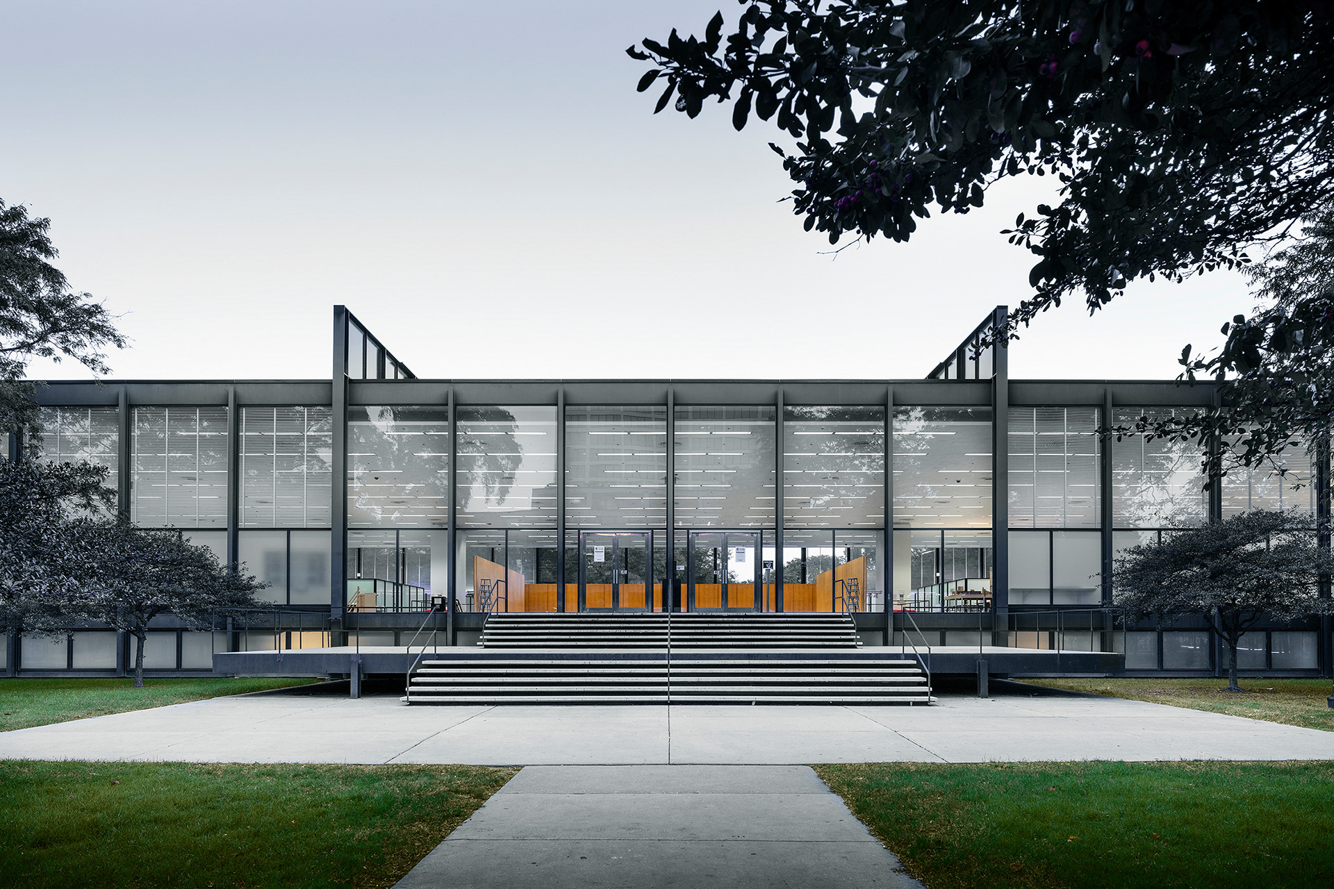 Pete Sieger's Portfolio - IIT - Crown Hall