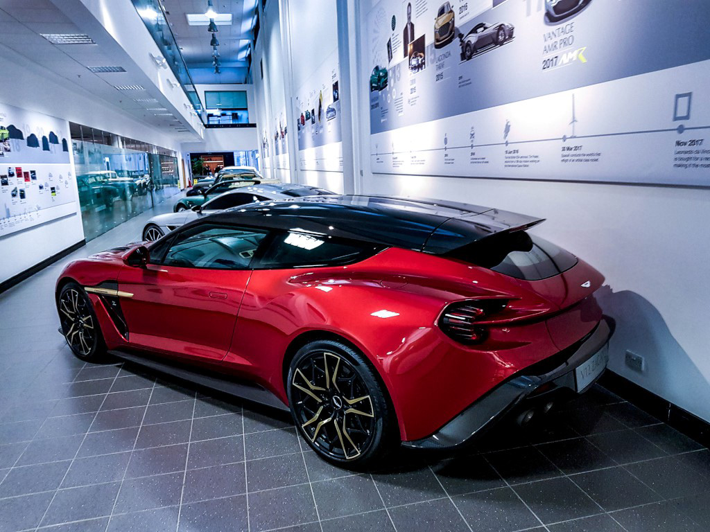 Jet One Gallery - Aston Martin Factory Tour 2019