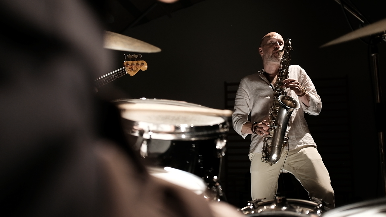 photo I video I speak I edit - by Rico Feldfoss