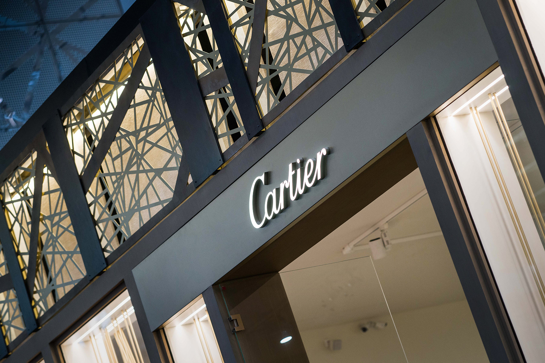 studio Utopia - Cartier Doha Jewellery & Watches Exhibition 19