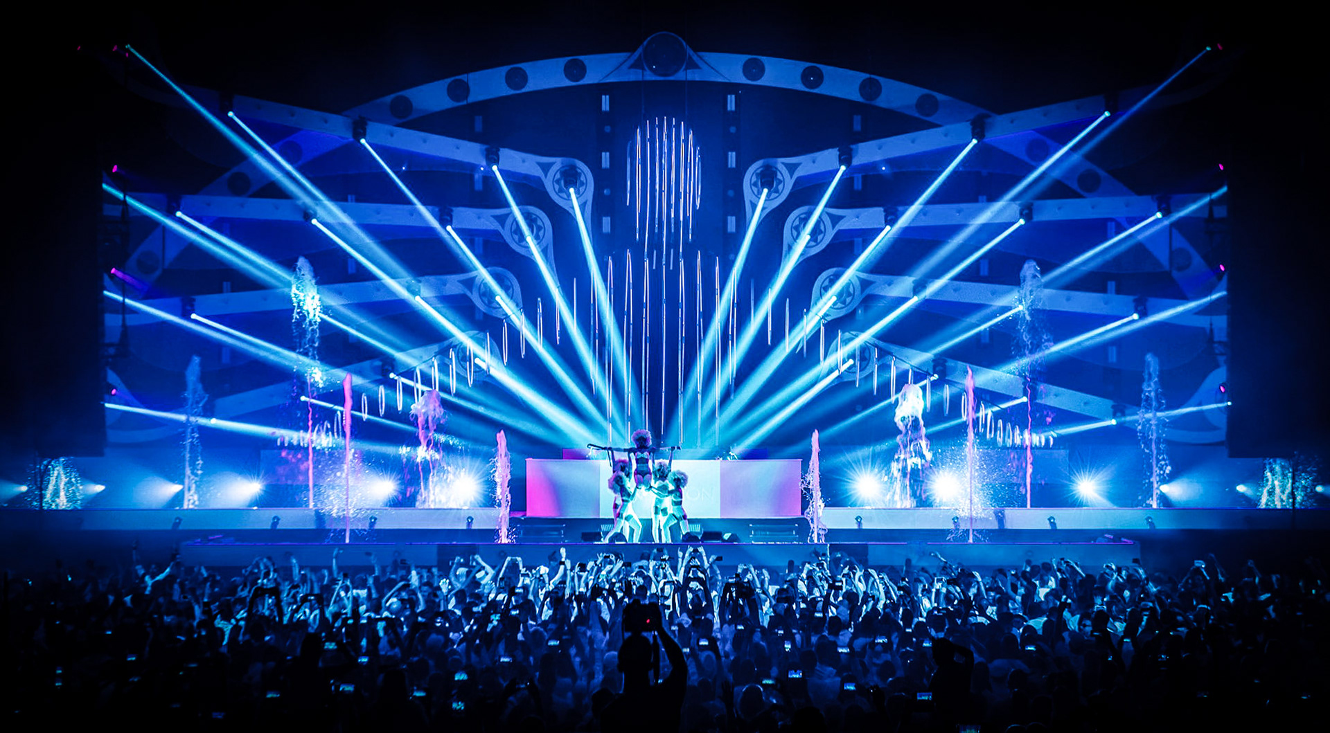 BigVis | Stagedesign - Stage Design - Sensation RISE
