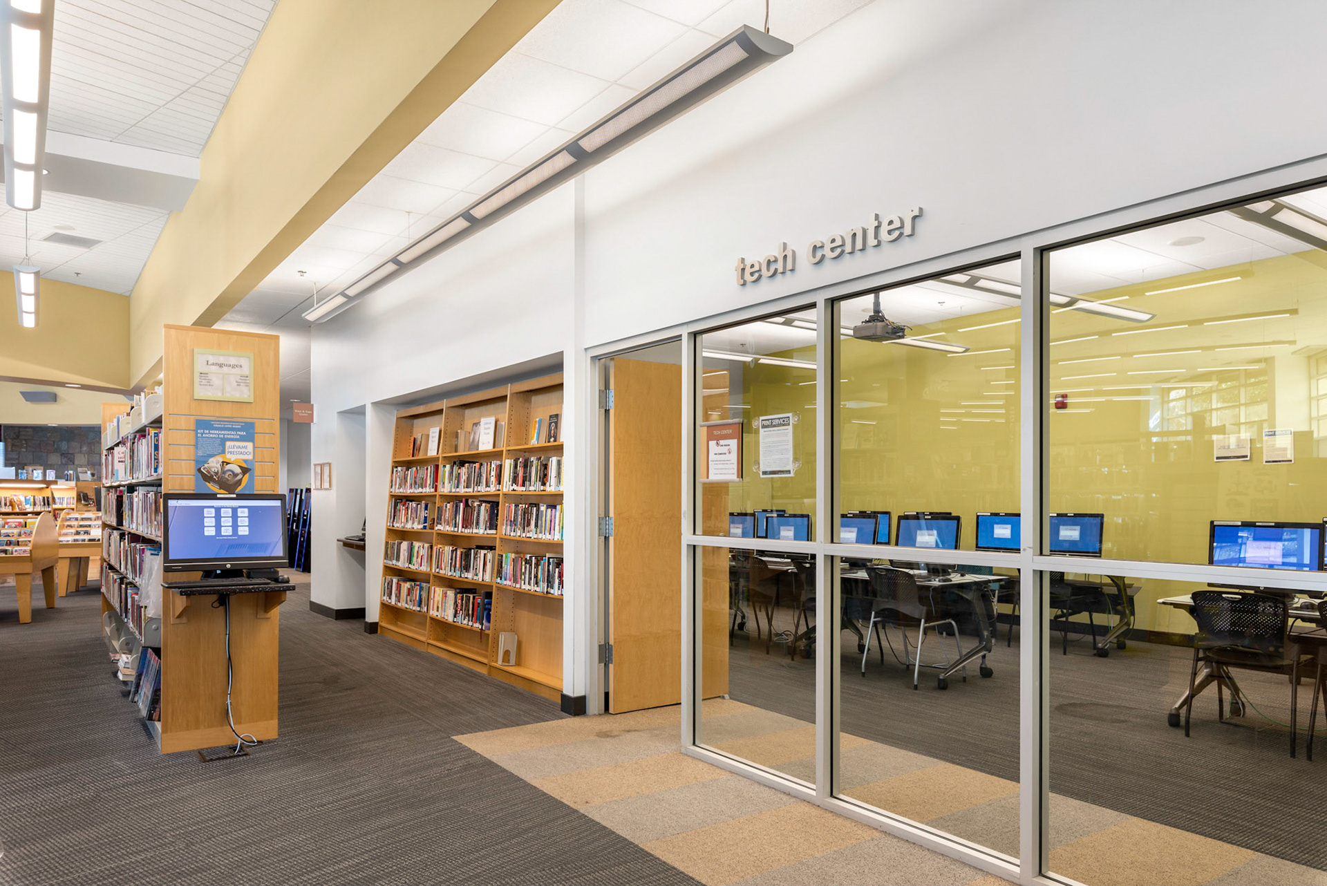San José Public Library - Hillview Branch